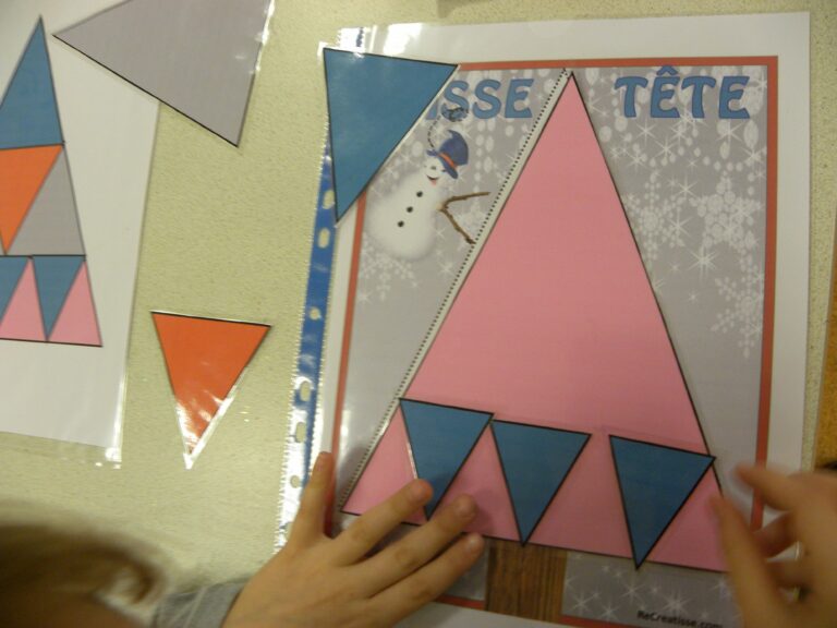 GEOMETRIE DE Noël : Ma forêt géométrique • ReCreatisse