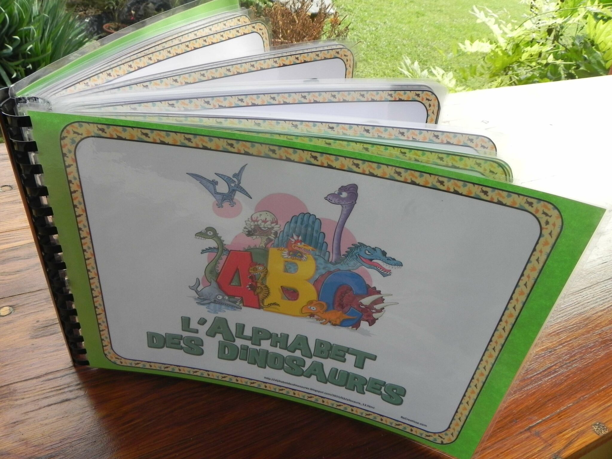 Voyage à travers le temps 1 - Les dinosaures • ReCreatisse